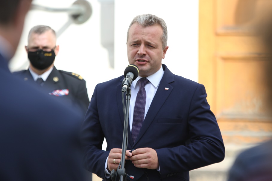 Wojewoda Mikołaj Bogdanowicz poddany kwarantannie. Będzie pracował zdalnie